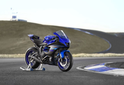 R7 - Yamaha Motos