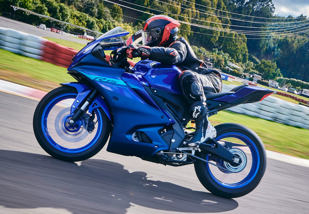 R15 V4 - Yamaha Motos
